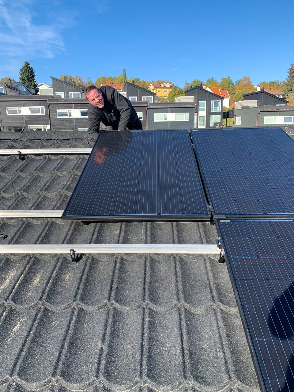 Montere solcelleanlegg | Belsvik Elektro